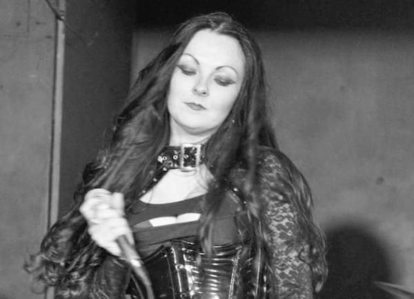 New single from Romani rock singer Sakara | Travellers Times