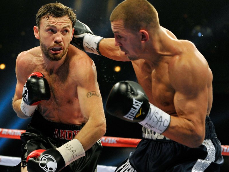 Traveller boxers on top of the world | Travellers Times