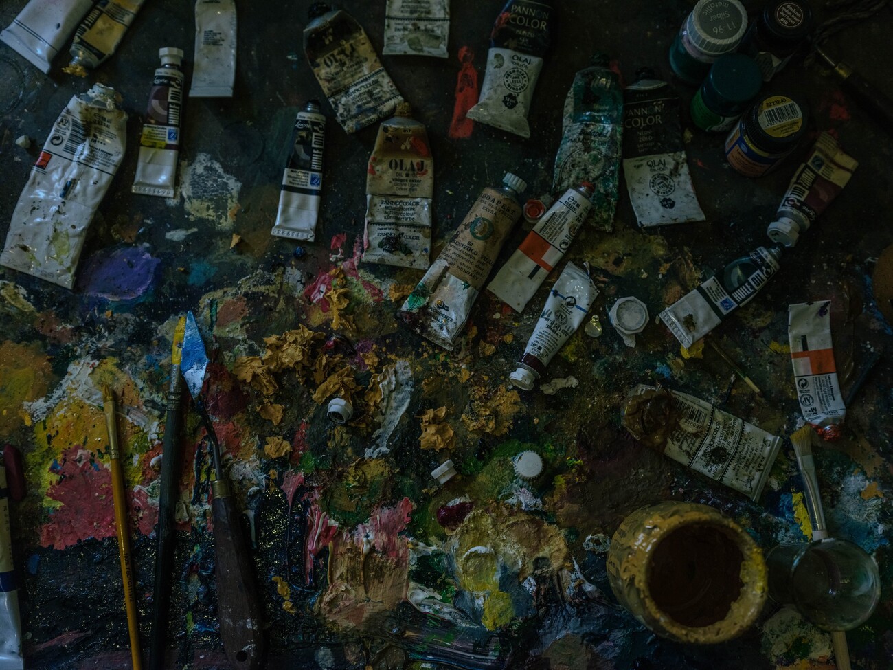 "I paint the colourful Gypsies from my dreams" - Gabor Varadi - painter ...