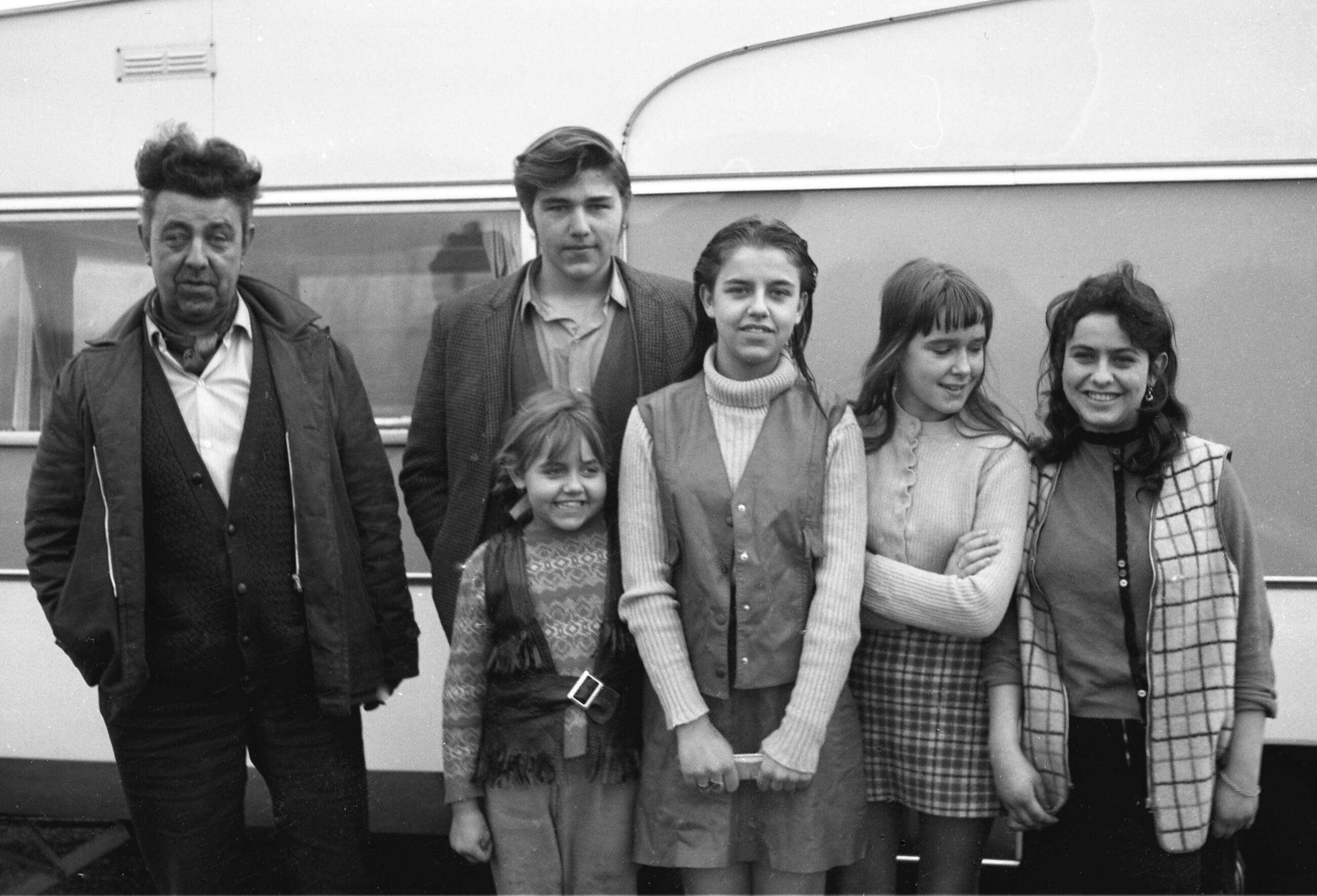 Lovely photos of family stopping in South Yorkshire in 1971 come to ...