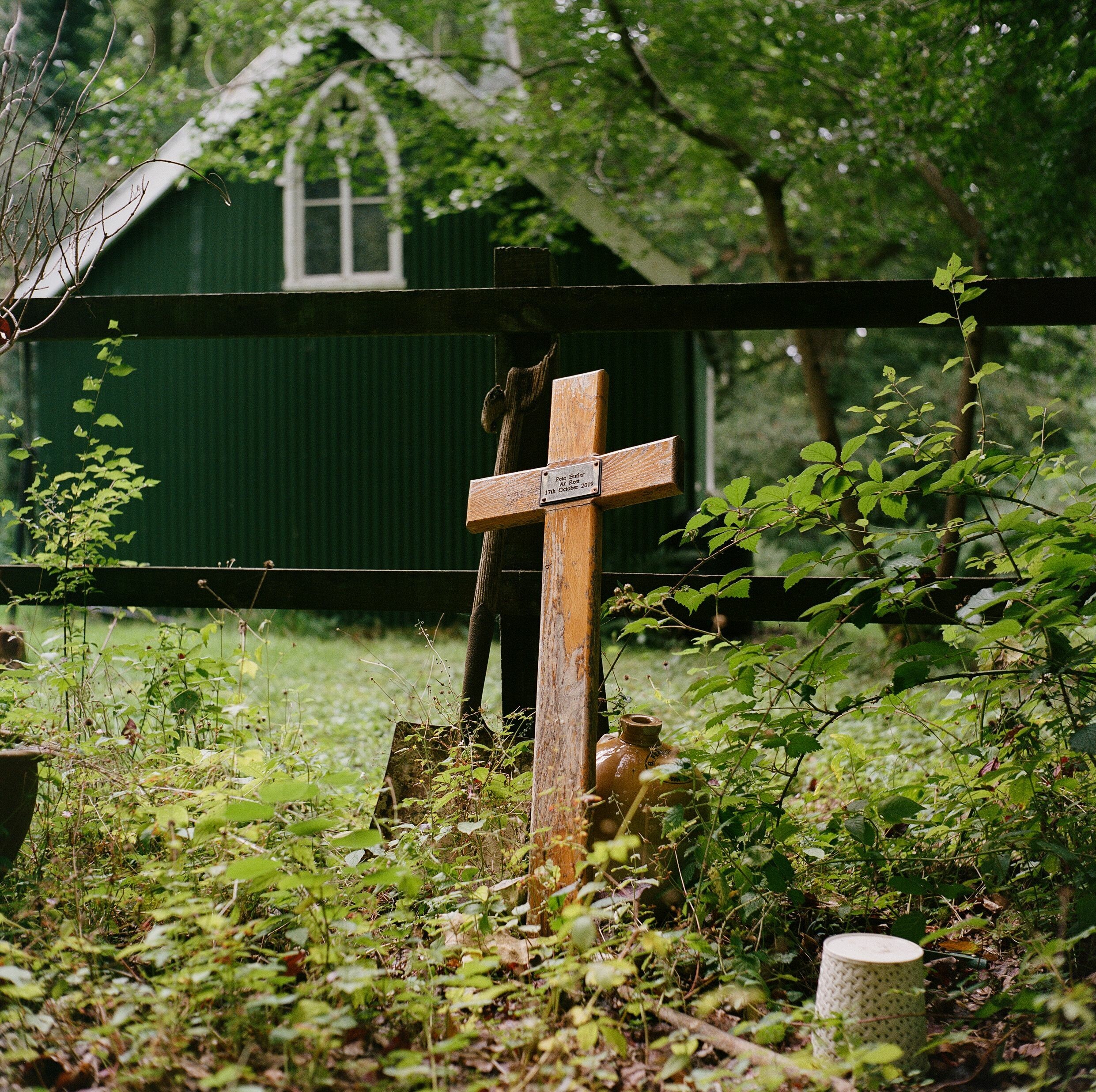 'The Gypsy Church', Bramdean - by Raine Geoghegan, photographs by Jack ...