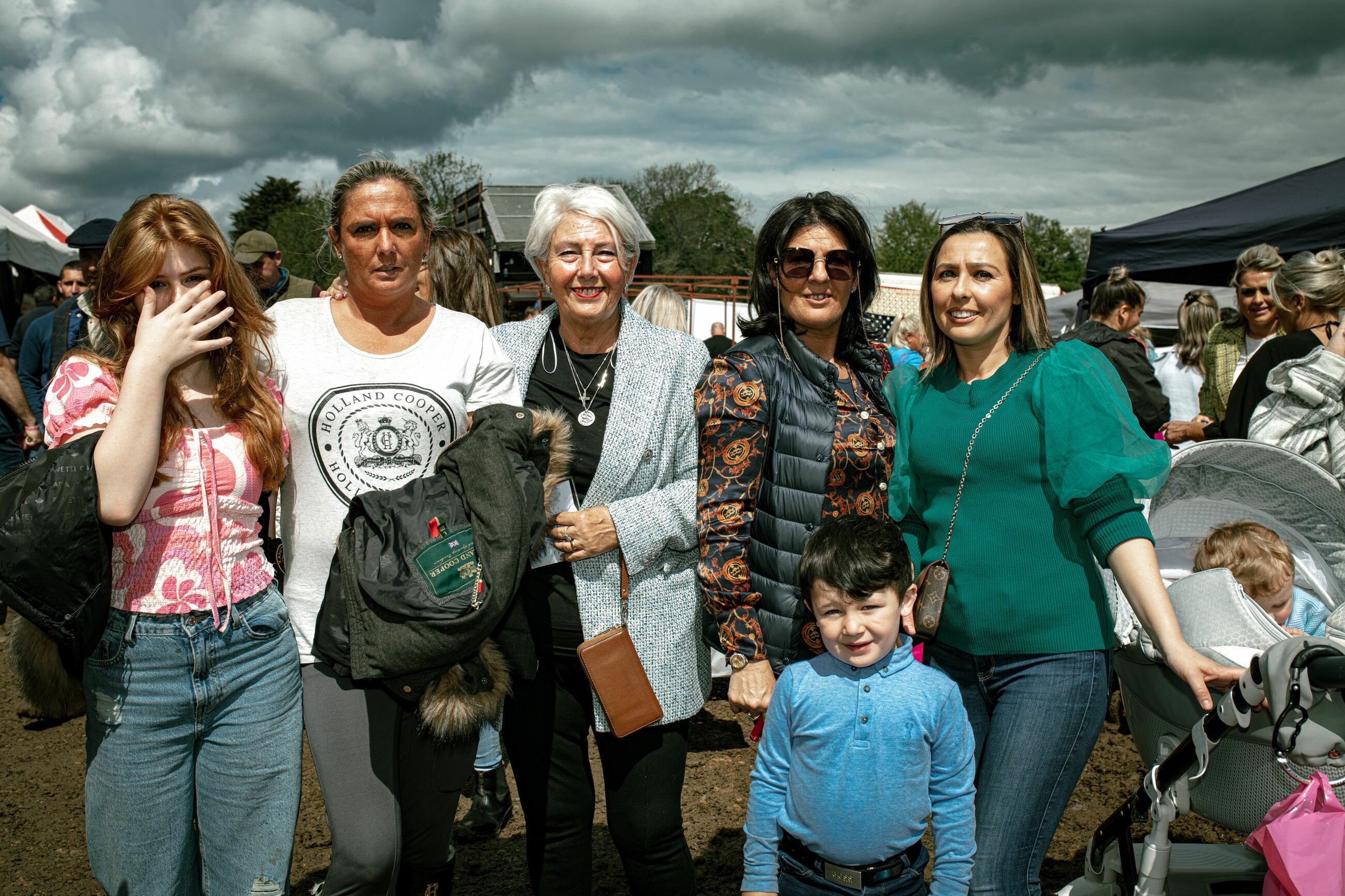 A thumbs-up for Stow Fair 2023 - photos by Eszter Halasi | Travellers Times
