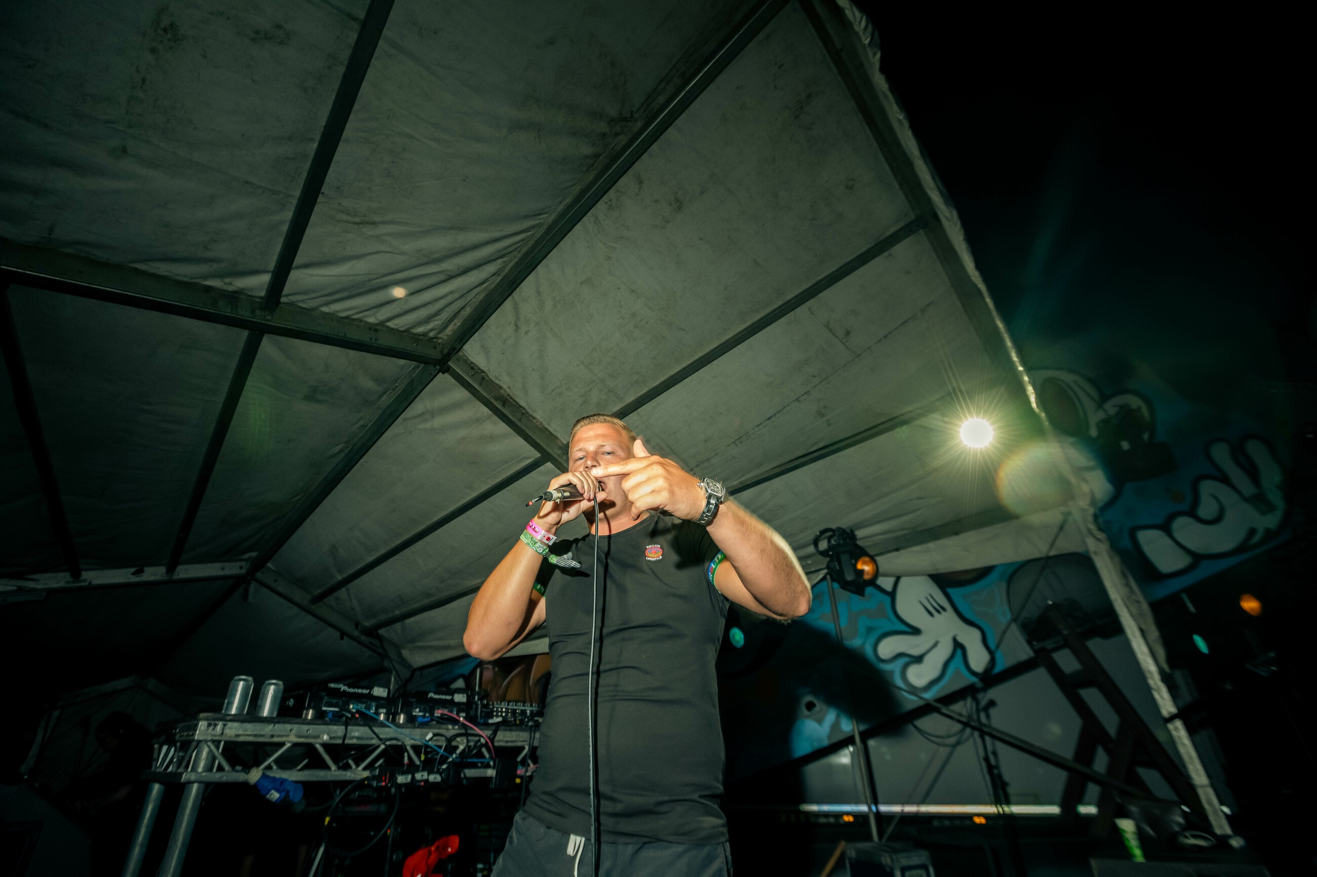 Sugar Shane - an exclusive interview | Travellers Times