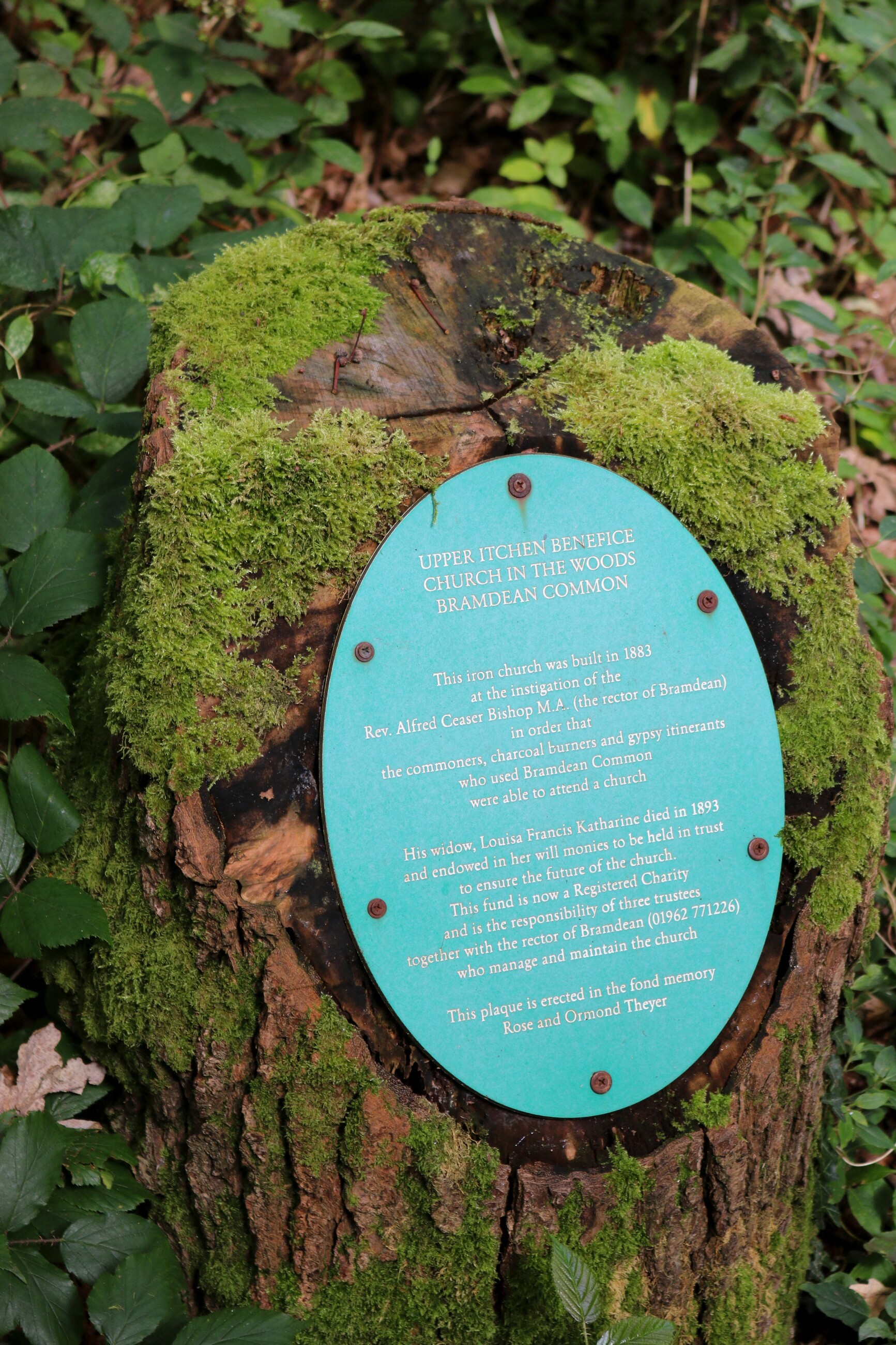 'The Gypsy Church', Bramdean - by Raine Geoghegan, photographs by Jack ...