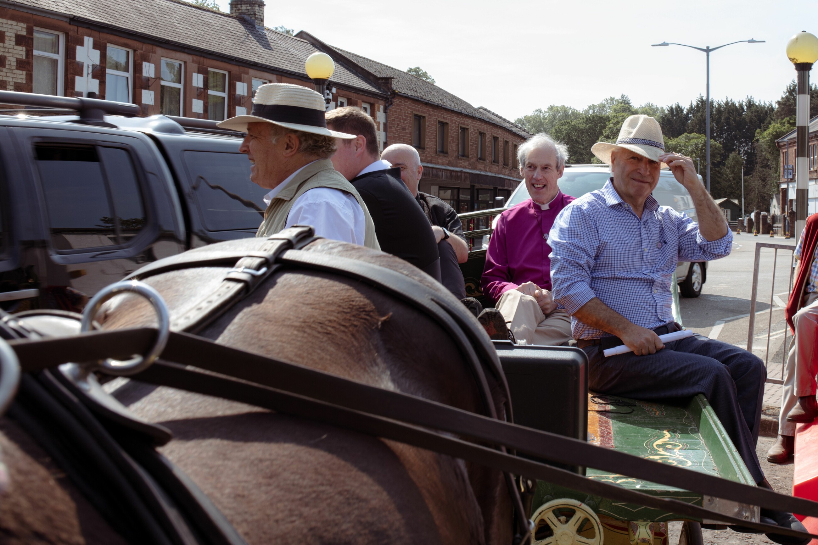 Archbishops of Canterbury and York make Gypsy and Traveller history ...
