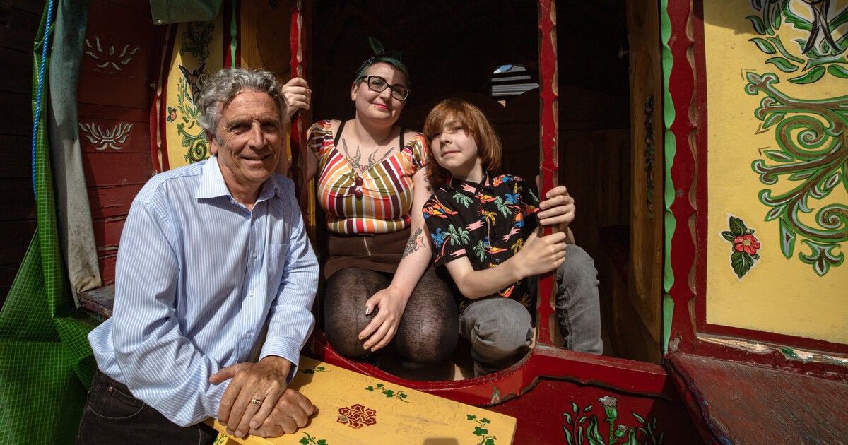 Calling all Gypsy, Roma, Traveller, Showman and Boater Artists in the ...