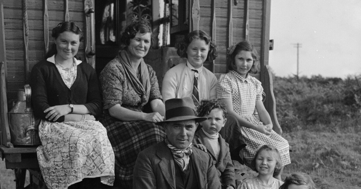 The traditions and rituals of Welsh Gypsy women, 1900-2021 | Travellers ...