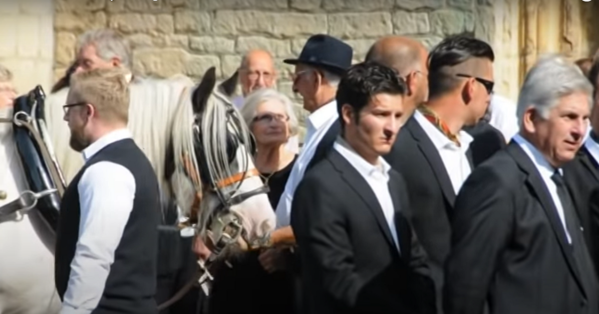 ‘My Grandfather’s coffin came home to our house’: Gypsy and Traveller ...