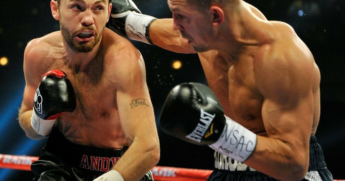 Traveller boxers on top of the world | Travellers Times