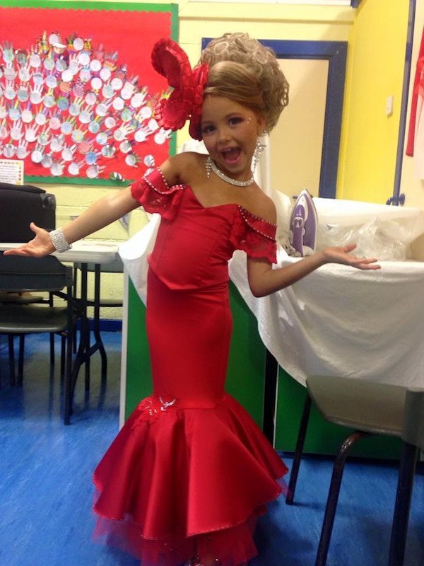 Elliemay Clare is taking the teenie beauty pageant world by storm ...