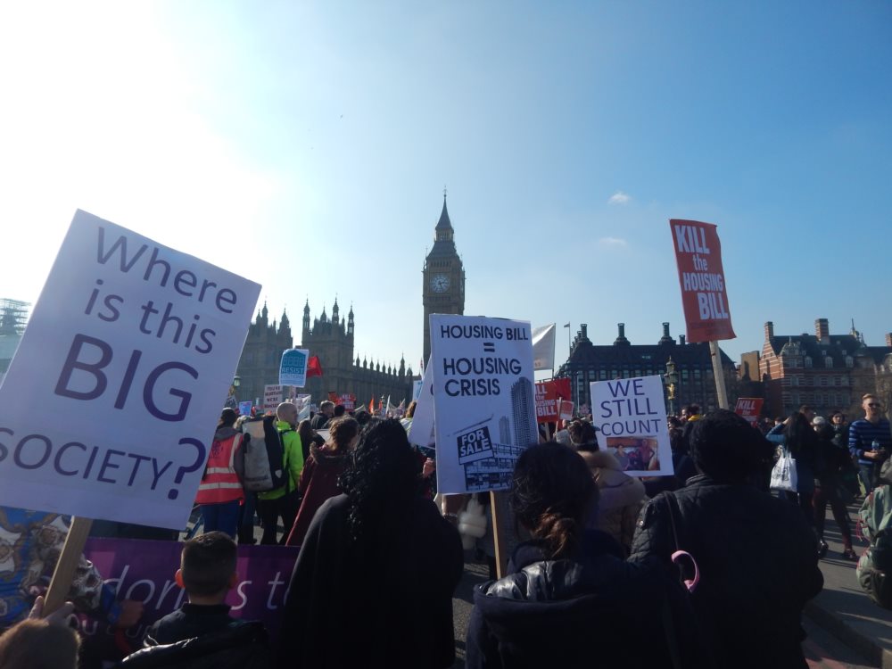 London Gypsies and Travellers march for more sites | Travellers Times